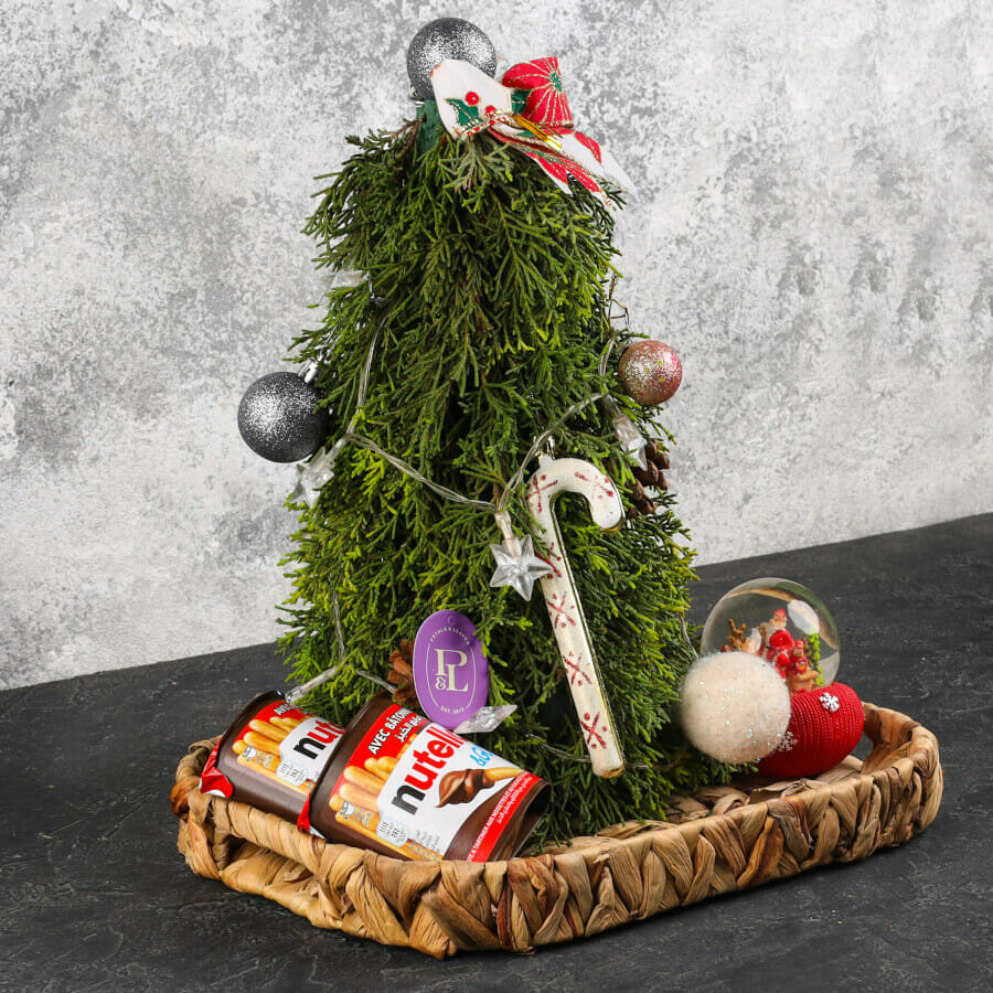 Nutella Flavor Christmas Tree | Petals & Leaves